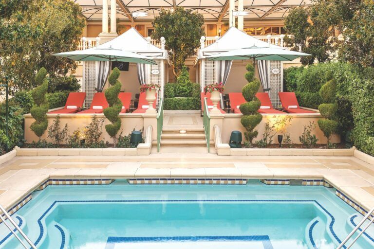 Bellagio Las Vegas Pool Review – Everything You Need to Know about the ...