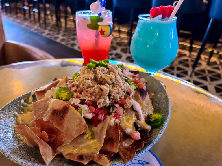 LampLight Lounge Review – Pixar Themed Restaurant at Disney California ...